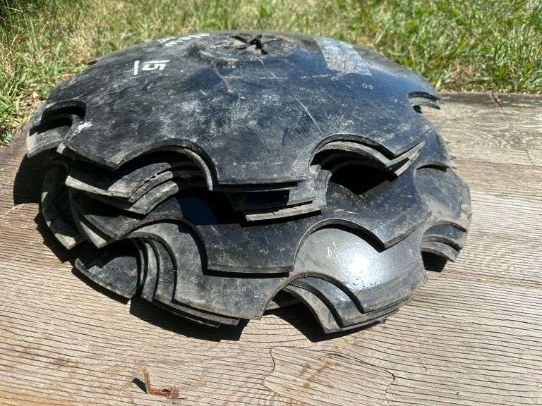 (15) New 18” Serrated Disk Blades - Fragodt Auction and Real Estate LLC