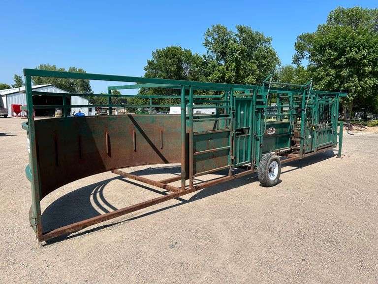 Northstar portable tub/chute, Q-Catch Headgate, Neckbar, Squeeze, RH ...