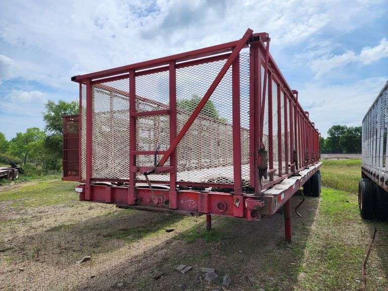 1979 Trail King Sugar Beet Side Dumper Trailer, Manual Latch Works Well ...