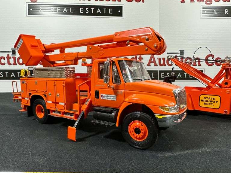 (3) - DOT Boom Truck, DOT Wrecker, DOT Pickup - Fragodt Auction and ...