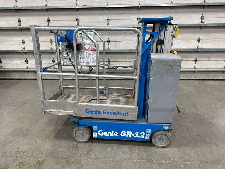 2012 Genie GR-12, 364 Hours, Platform Height is 11 - Fragodt Auction ...