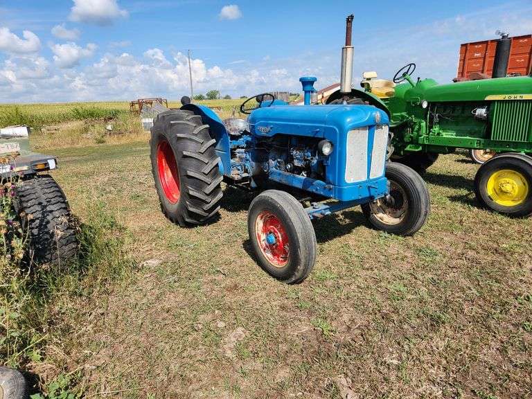 Fordson Major Diesel Tractor, 3pt, 540 PTO, Drawbar, 15-30” Rear Tires ...