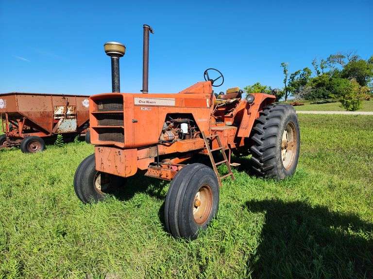 1966 Allis Chalmers 190XT – 18.4 x 34 Rears, 10:00 x 16 Fronts, 2 Rear ...