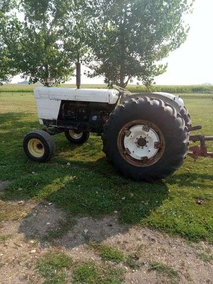 David Brown 1200 Tractor - Fragodt Auction and Real Estate LLC