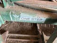 Pickett E-One Step 12 Row 30” Edible Bean Lifter, 3pt Hookup, Stored ...