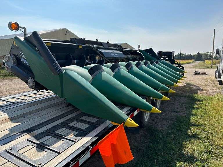 Geringhoff 8 Row 30" Chopping Corn Head with Adapters for John Deere ...