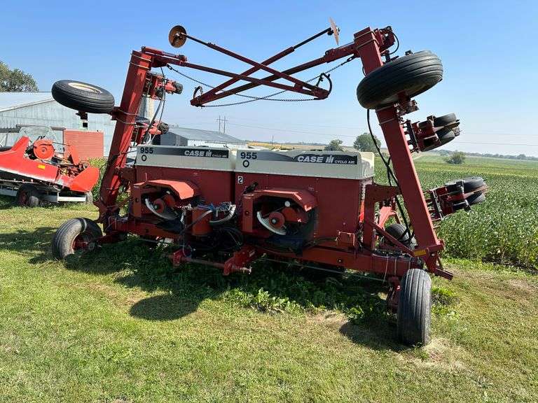 Case IH 955 Cyclo Air Planter, Corn and Bean Drums, 12 Row 30”, Early ...