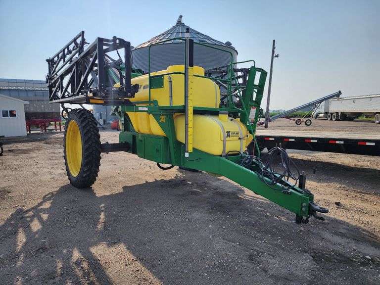 TA 1200 Pull Type Sprayer, 80’ Booms and 20” Spacing, Five Section ...
