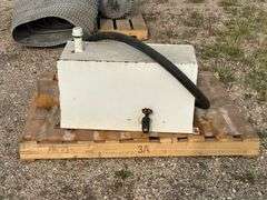Wet Kit Tank for Semi Tractor - Fragodt Auction and Real Estate LLC
