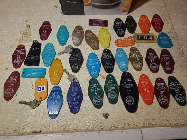 Hotel/motel key tags from all over the country. - Freedom Auctions LLC