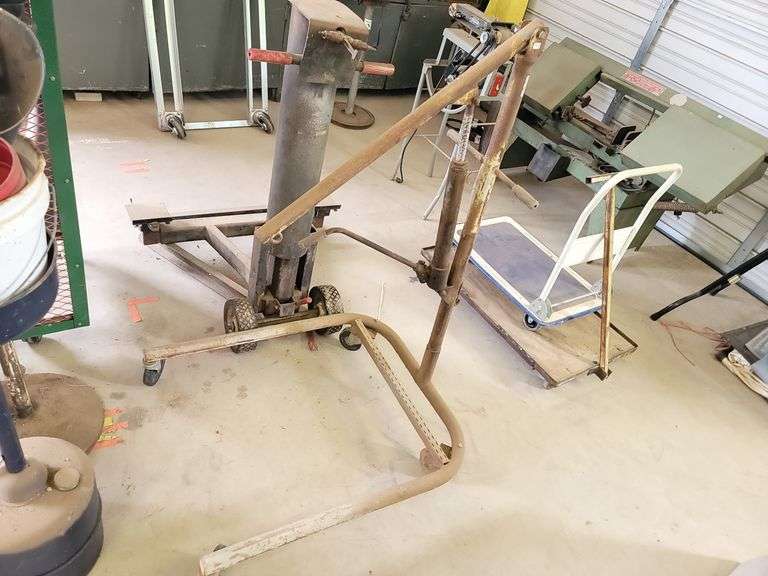 Small Cherry Picker - Spankys Freedom Car Auctions