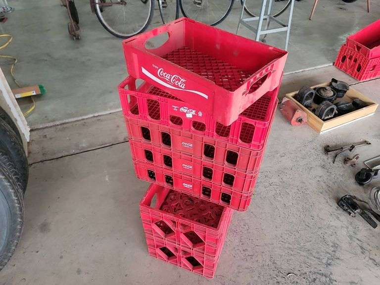 Assorted Coca-Cola Plastic Crates - Spankys Freedom Car Auctions