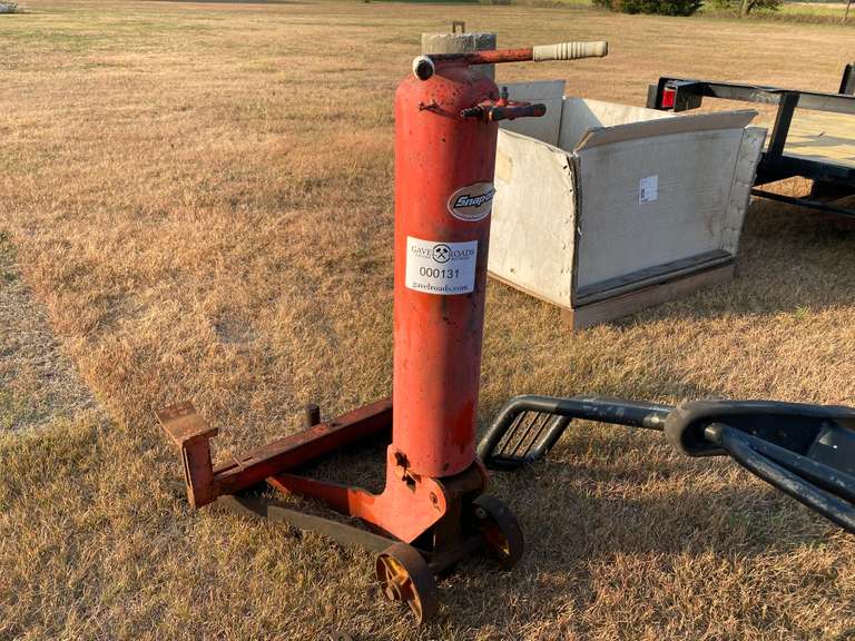 Snap-On Pneumatic Bumper Jack - Gavel Roads Online Auctions