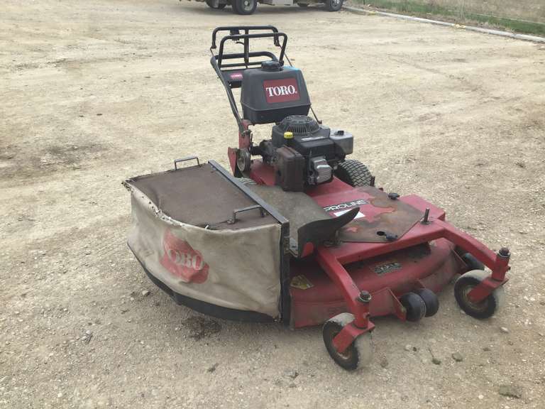Toro Self Propelled mower with Bagger - Gavel Roads Online Auctions