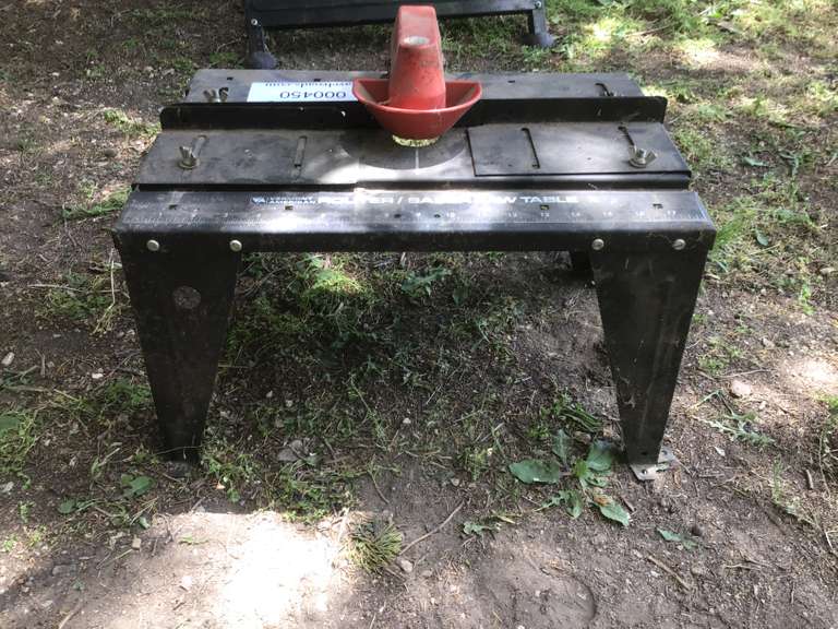Router/Saber Saw Table - Gavel Roads Online Auctions
