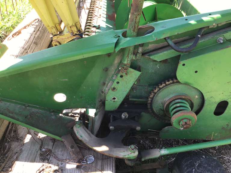 John Deere 3300 Combine with Header and Trailer - Gavel Roads Online ...