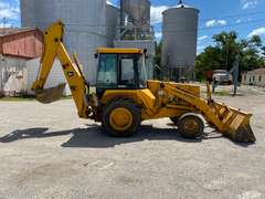 John Deere 210C Backhoe - Gavel Roads Online Auctions
