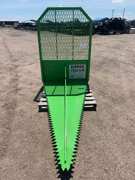 Ripper Manual Tree Saw Quick Attachment - Gavel Roads Online Auctions