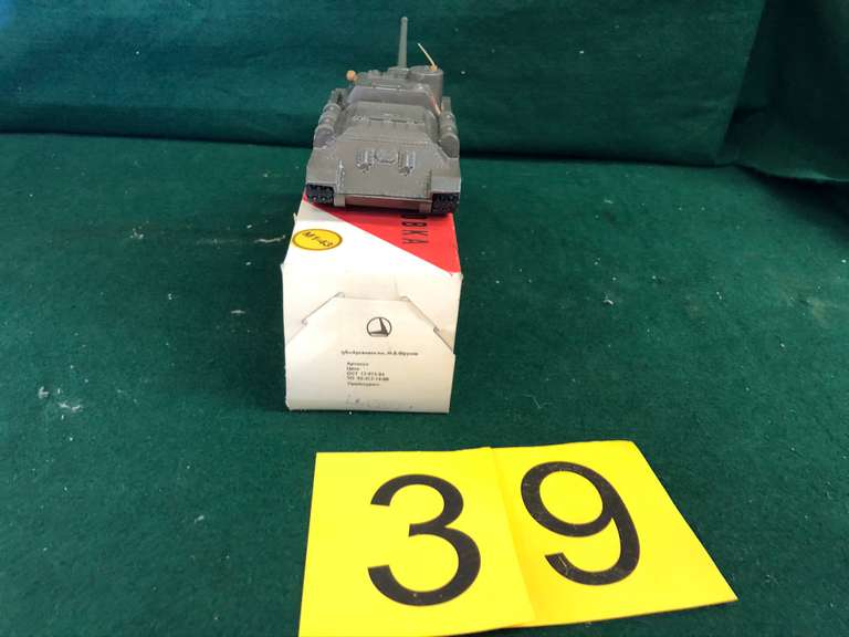 Russian Tank CY-100 Authentic Military Reproduction - Gavel Roads ...