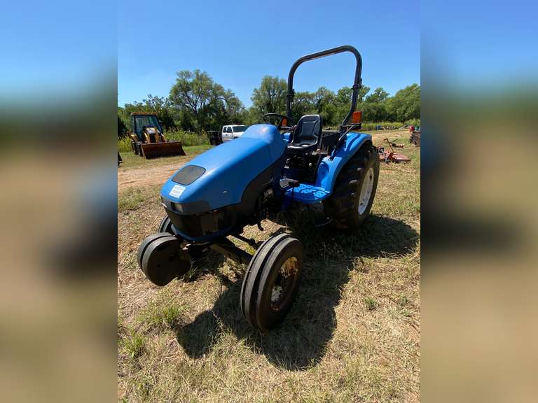 New Holland TC35 2WD Diesel Tractor - Gavel Roads Online Auctions