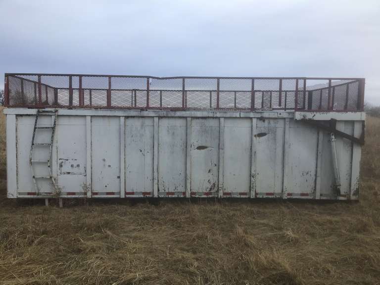 Steel Silage Bed - Gavel Roads Online Auctions