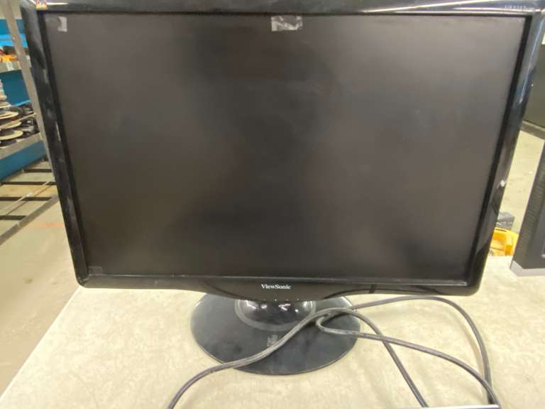 (8) Computer/Equipment Monitors - Gavel Roads Online Auctions