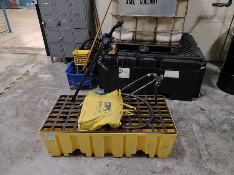 Eagle Secondary Containment Pallet & SPC Universal Spill Kit - Gavel ...