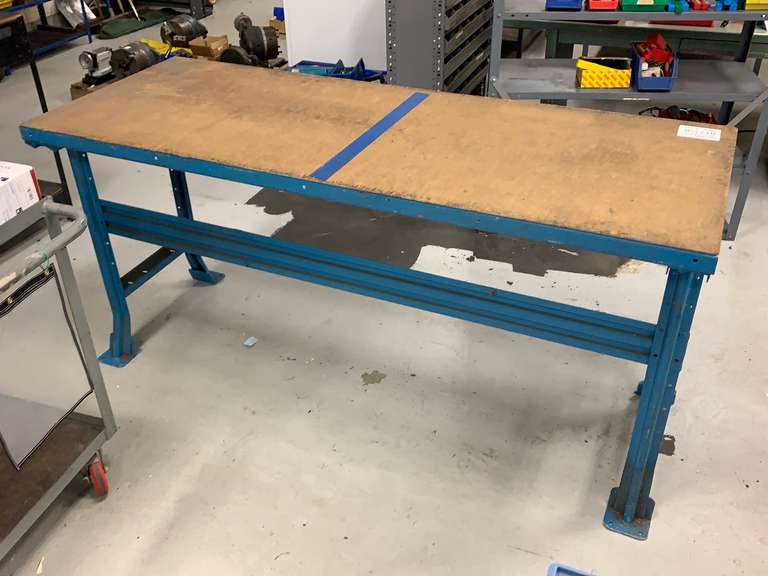 Metal Work Table - Gavel Roads Online Auctions