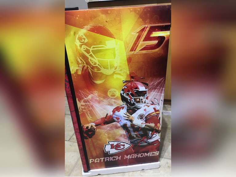 KC Chiefs IGLOO Mini Fridge - Gavel Roads Online Auctions