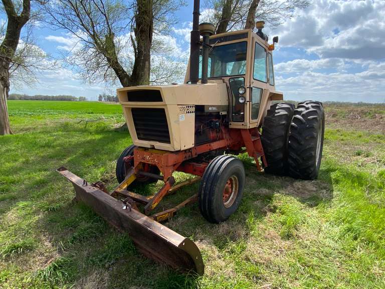 1981 Case 1270 Diesel 2wd Tractor w/ Front Blade Attachment - Gavel ...