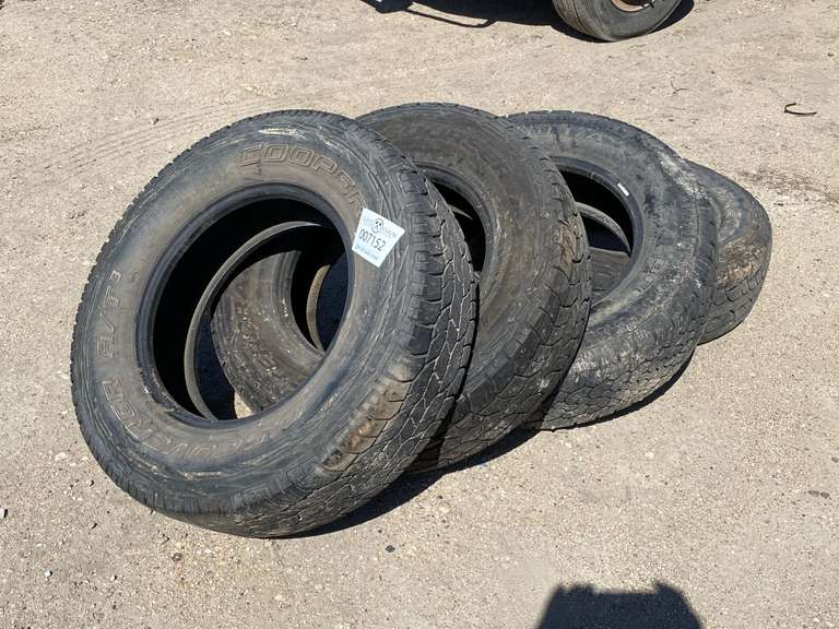 (4) Used LT 245-75 R17 Tires - Gavel Roads Online Auctions