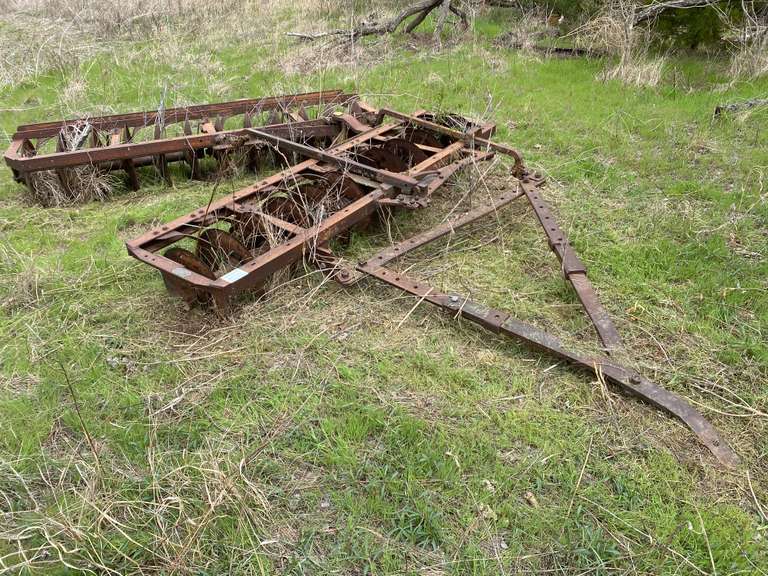 Towner Offset Disc - Gavel Roads Online Auctions