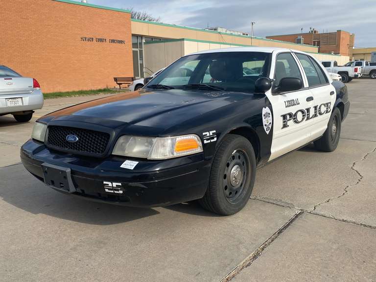 2011 Ford Crown Victoria Police Interceptor (Unit #25) - Gavel Roads ...