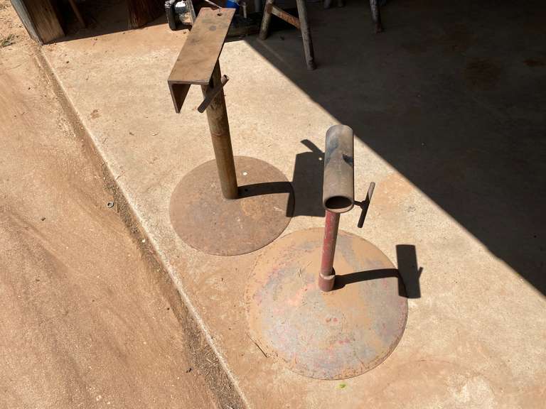 (2) Adjustable Material Support Stands - Gavel Roads Online Auctions