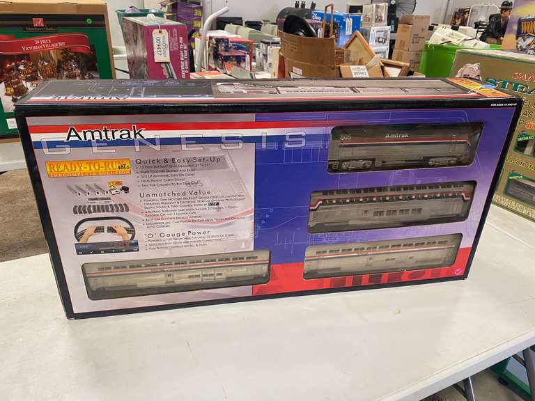 Amtrak Genesis Ready to Run Train Set - Gavel Roads Online Auctions