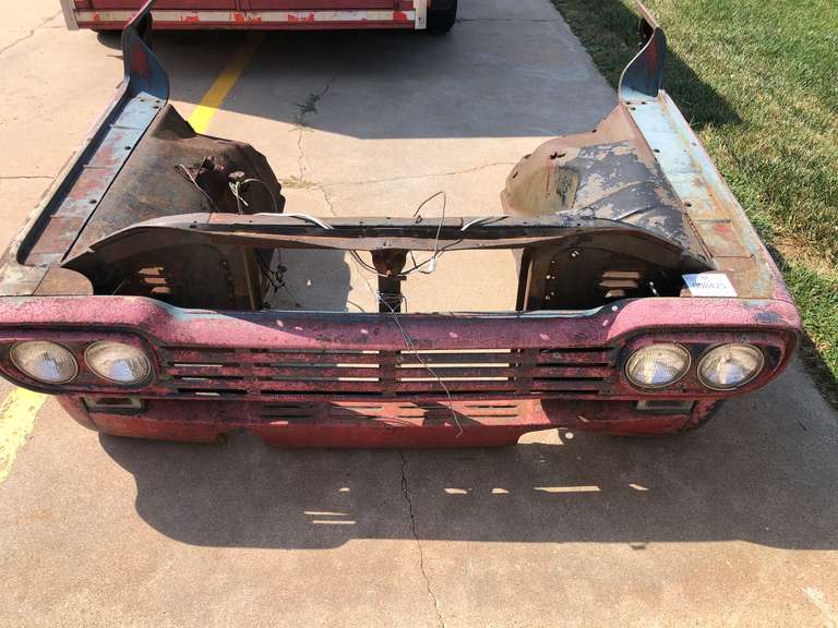 Ford Front Clip - Gavel Roads Online Auctions