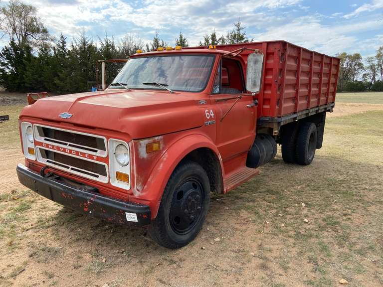 1969 Chevy C50 Grain Truck w/Rebuilt Motor Less Than 1000 Hrs. - Gavel ...