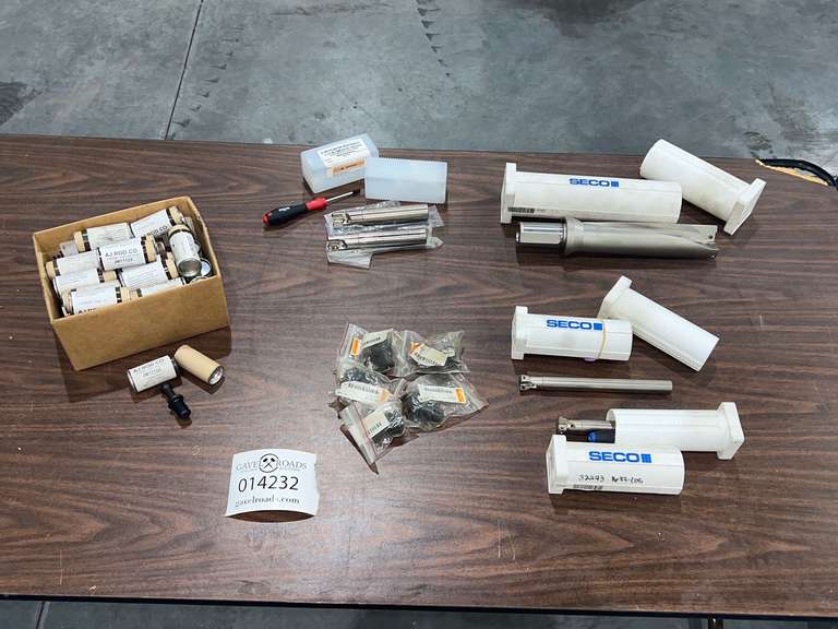Assorted End Mills & Retention Knobs - Gavel Roads Online Auctions