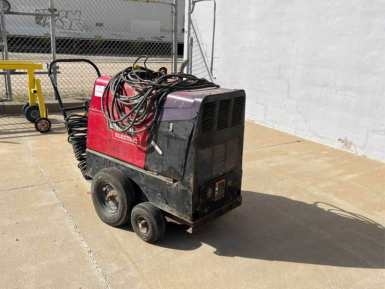 Lincoln Electric Ranger 250 Portable Welder/Generator - Gavel Roads ...