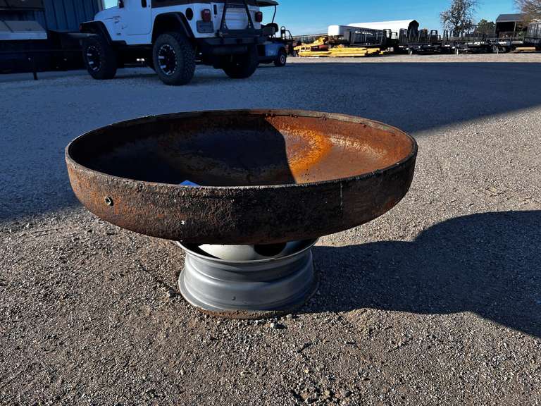 3' Steel Burn Pit - Gavel Roads Online Auctions