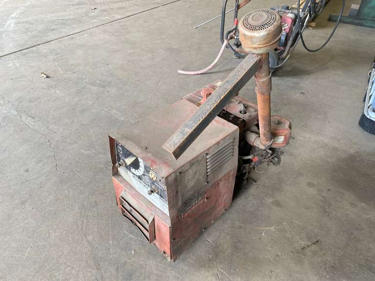 Lincoln Weldanpower 150 Welder/Generator - Gavel Roads Online Auctions