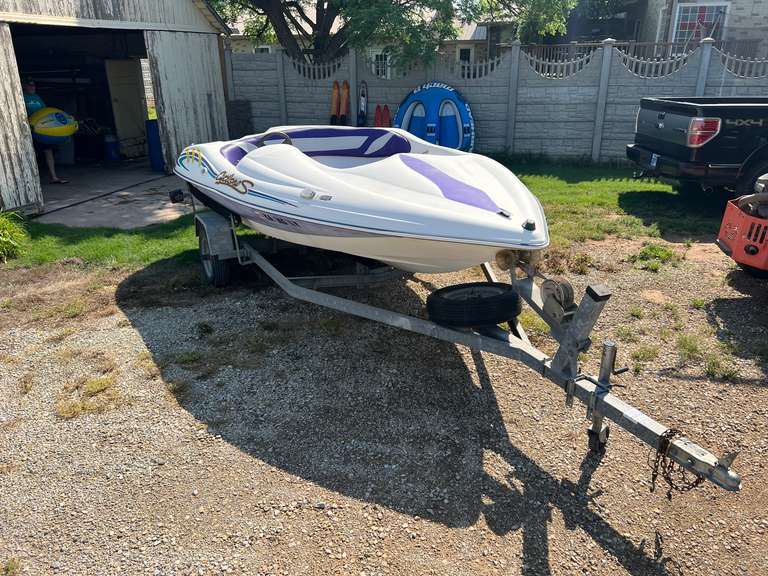 1999 Euroline Cyclone-S Speed Boat - Gavel Roads Online Auctions