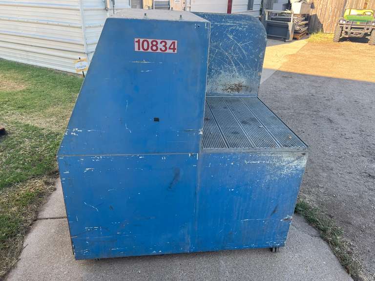 Downdraft Table for Deburring - Gavel Roads Online Auctions