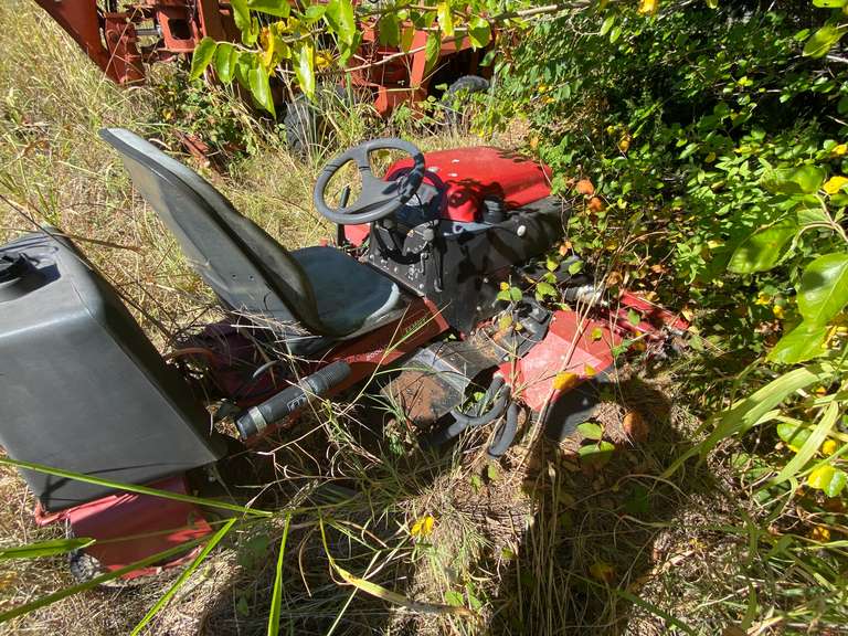 Toro 2000D Reelmaster - Gavel Roads Online Auctions