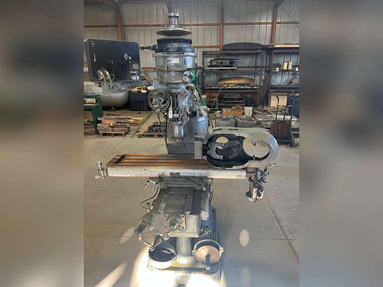 1985 Comet Vertical Milling Machine - Gavel Roads Online Auctions