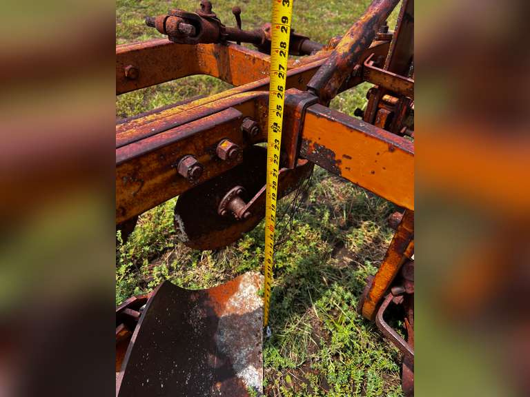 3-Row Pull Behind Disc Plow - Gavel Roads Online Auctions