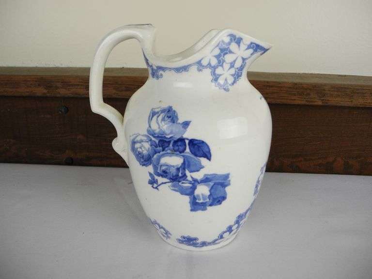 Blue & White Mintons Pitcher - England - GC5 Auctions