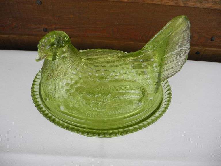 Large Green Hen on a Nest - GC5 Auctions