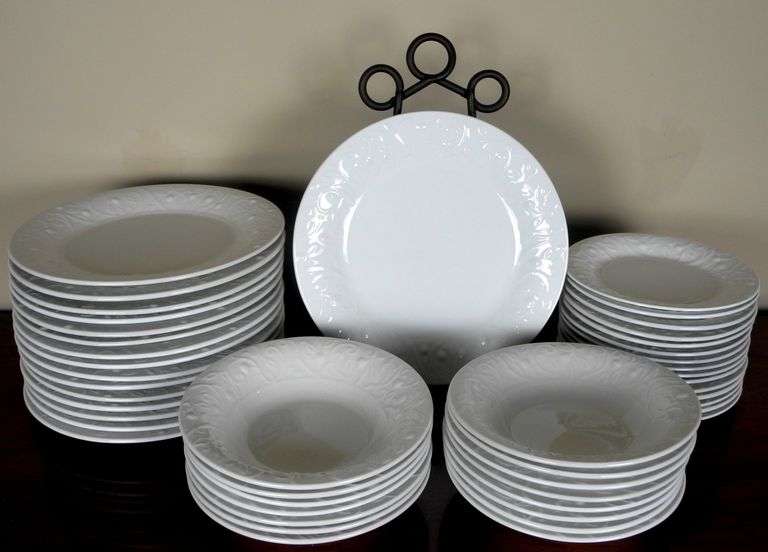 46 Pieces Test-Rite International Stoneware Plates and Bowls - GC5 Auctions
