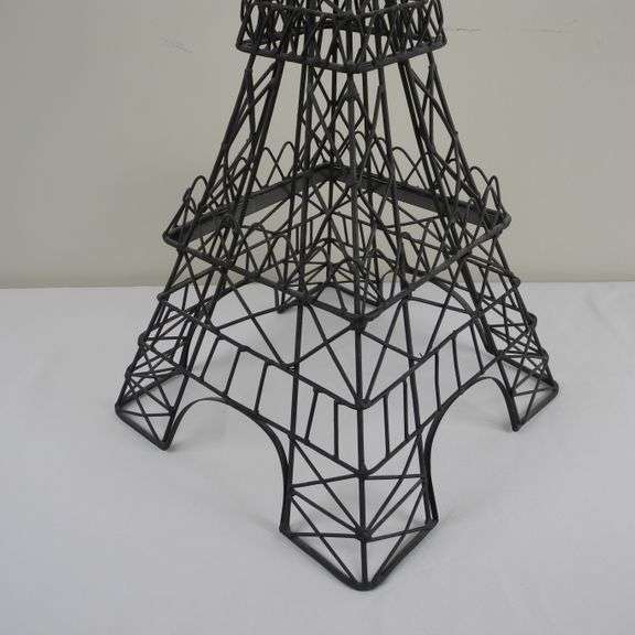 Tall Wire Eiffel Tower Decor - GC5 Auctions
